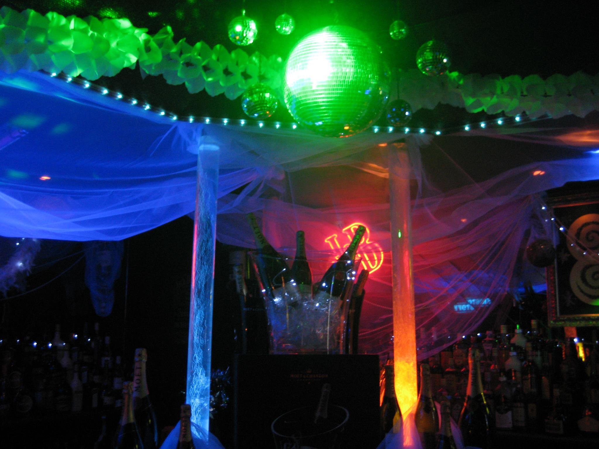 Nostalgia Club | Visit Brussels