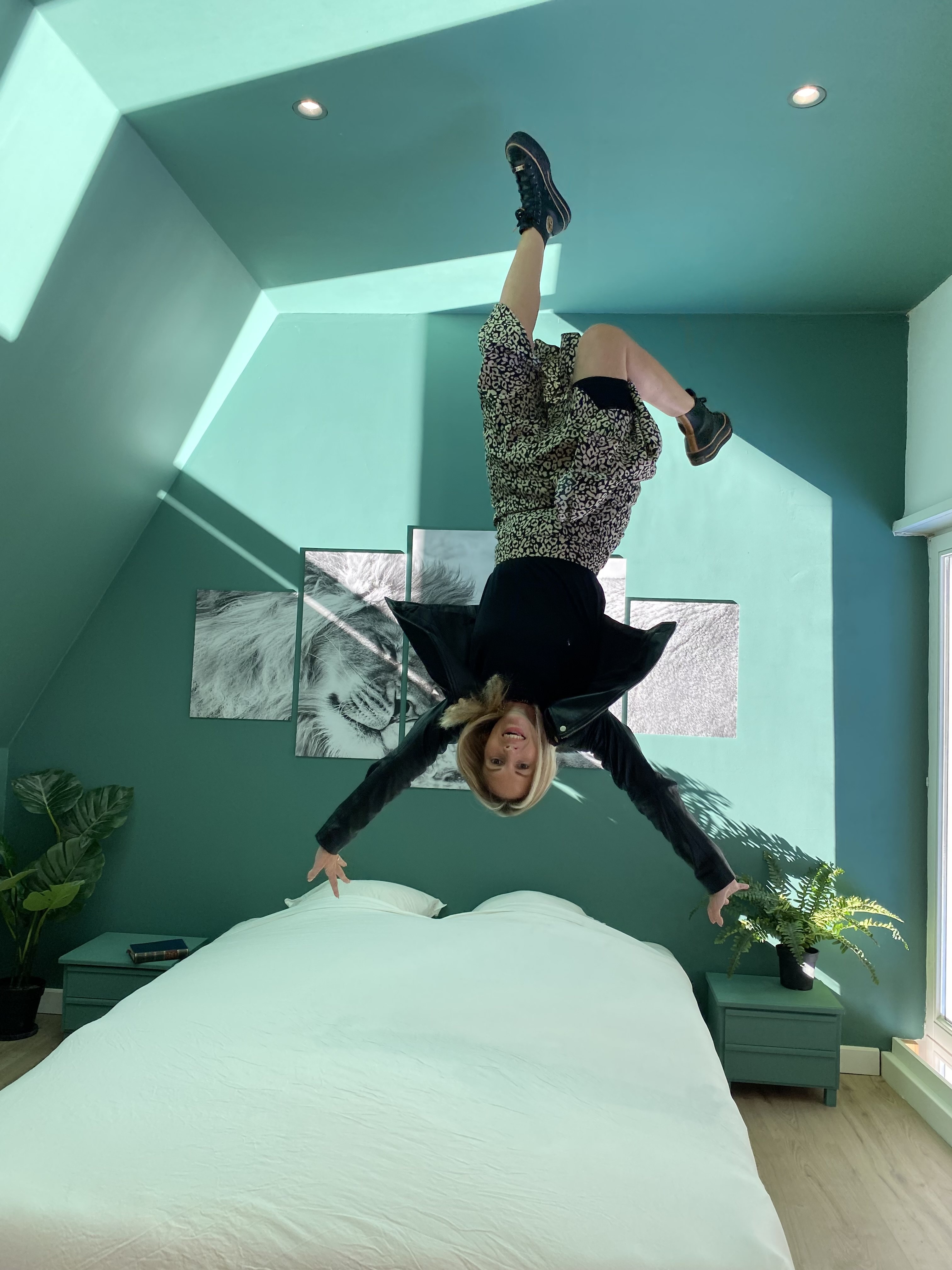 The historical centre: attractions, cult cafés and rainbow colours ...