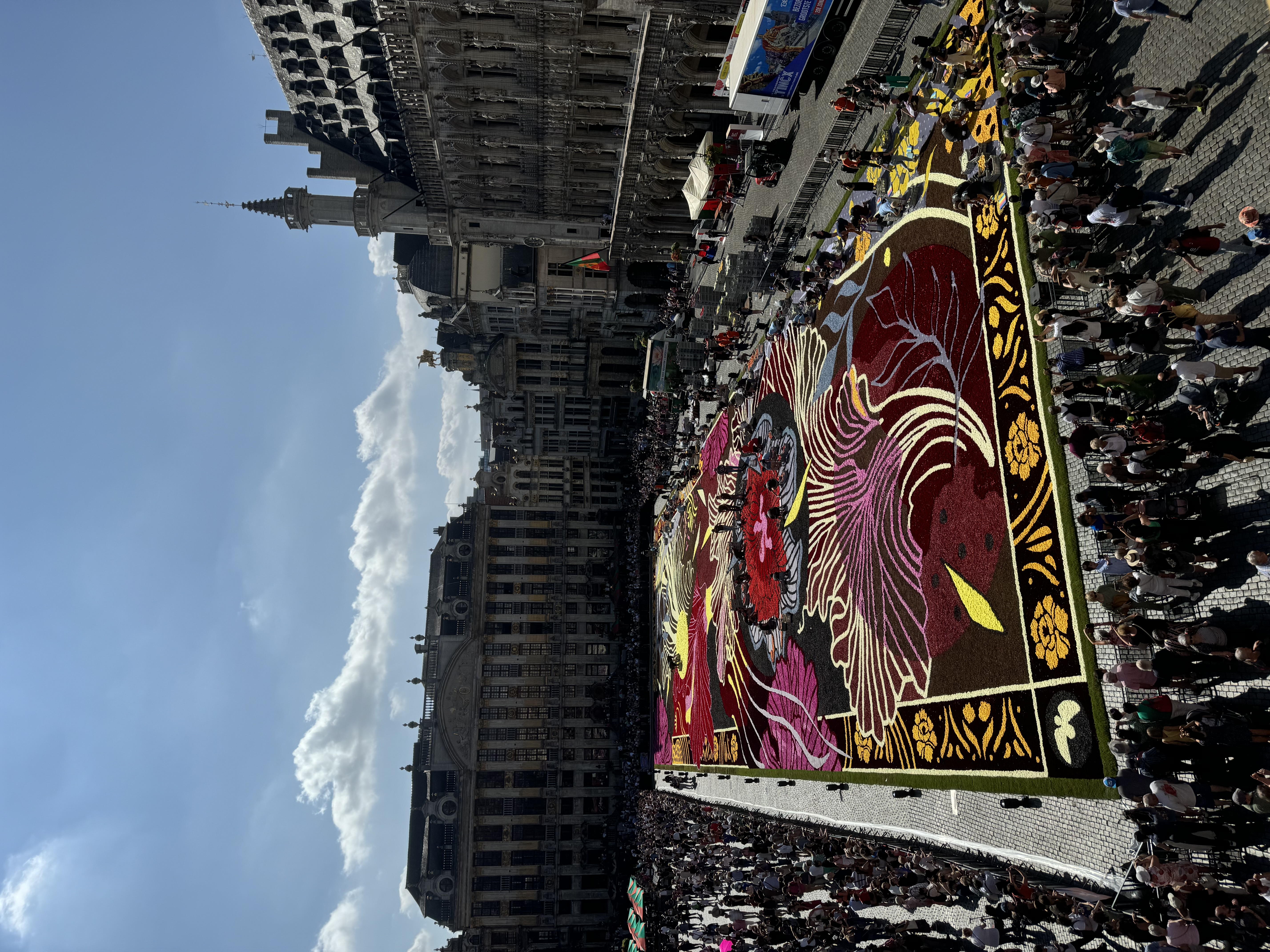 Tapis de Fleurs 2026 / Le Roy d'Espagne | Visit Brussels